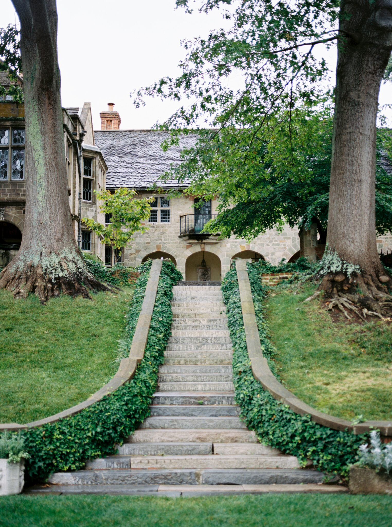 Virginia House Wedding Editorial - alainaronquillo.com